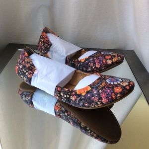 Lucky Brand | Shoes | Lucky Brand Emmie Flats Black Floral Boogie ...